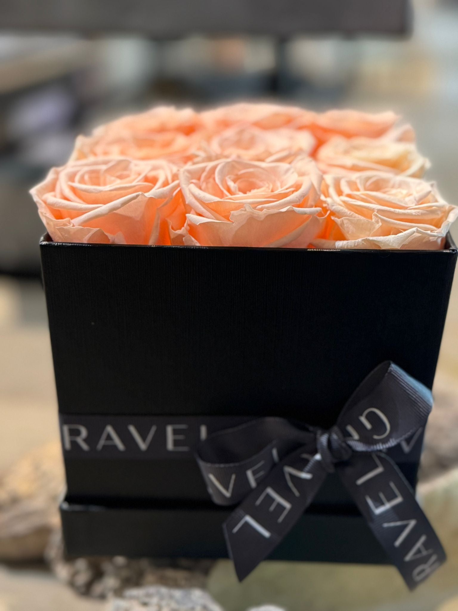 Preserved Roses (Red, White, Peach) in Box (Black, White, Deep Pink ...